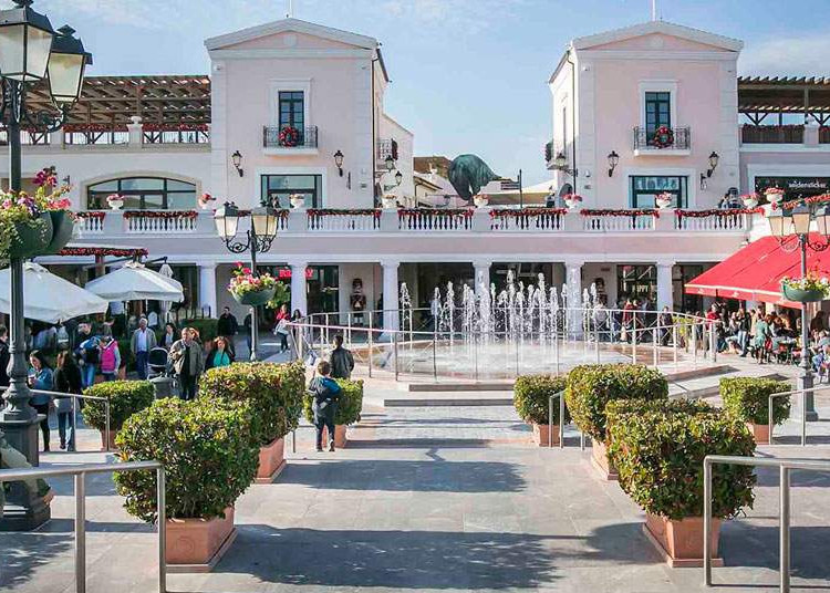 ΕΚΠΤΩΤΙΚΟ ΧΩΡΙΟ – ΣΠΑΤΑ - www.tsoukalastravel.gr